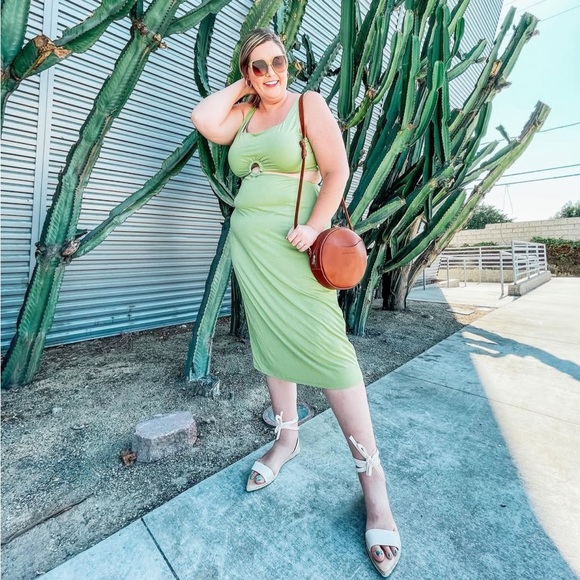 gia irl | Dresses | Green Cutout Maxi Dress | Poshmark